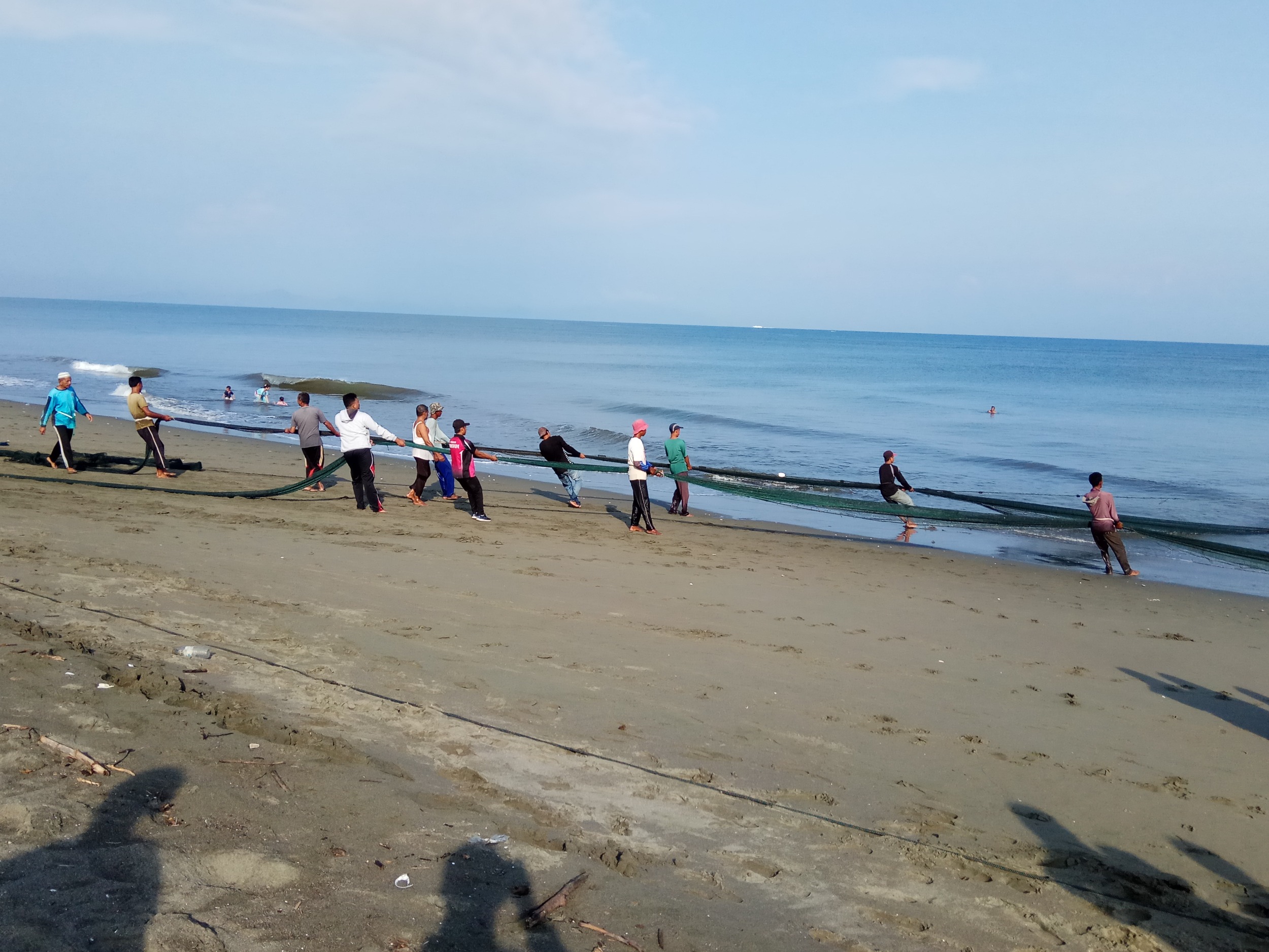 Terdapat beberapa alat tangkap yang digunakan nelayan di perairan Aceh ...